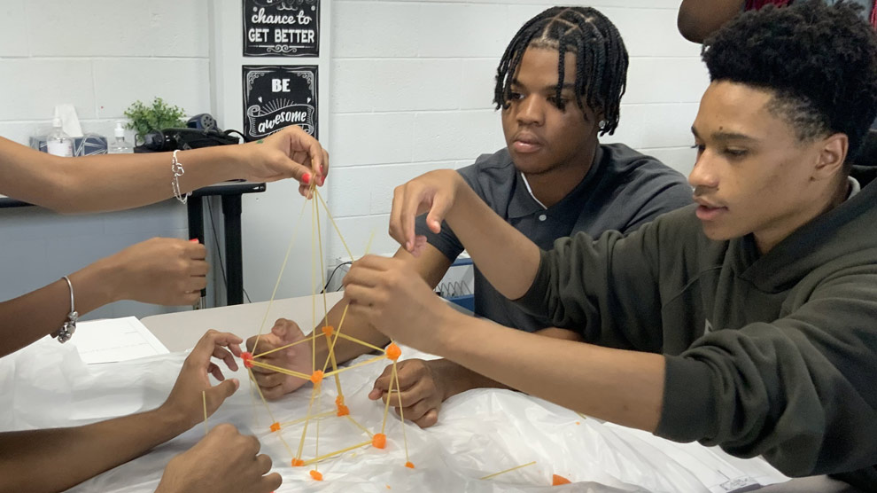 Spaghetti Towers Build Teamwork, Perseverance