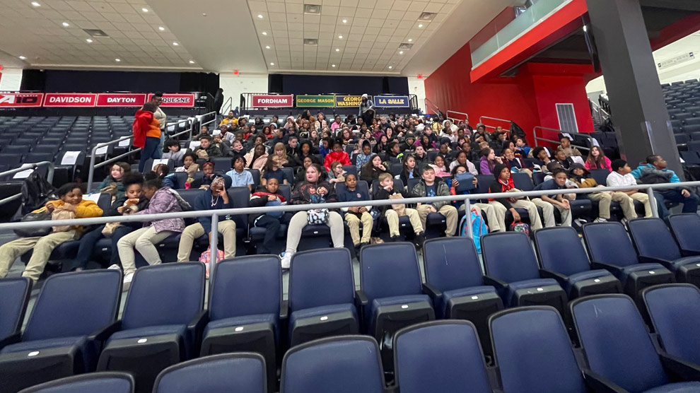 Emerson Academy Scholars Switch Up Classroom, Celebrate Achievement